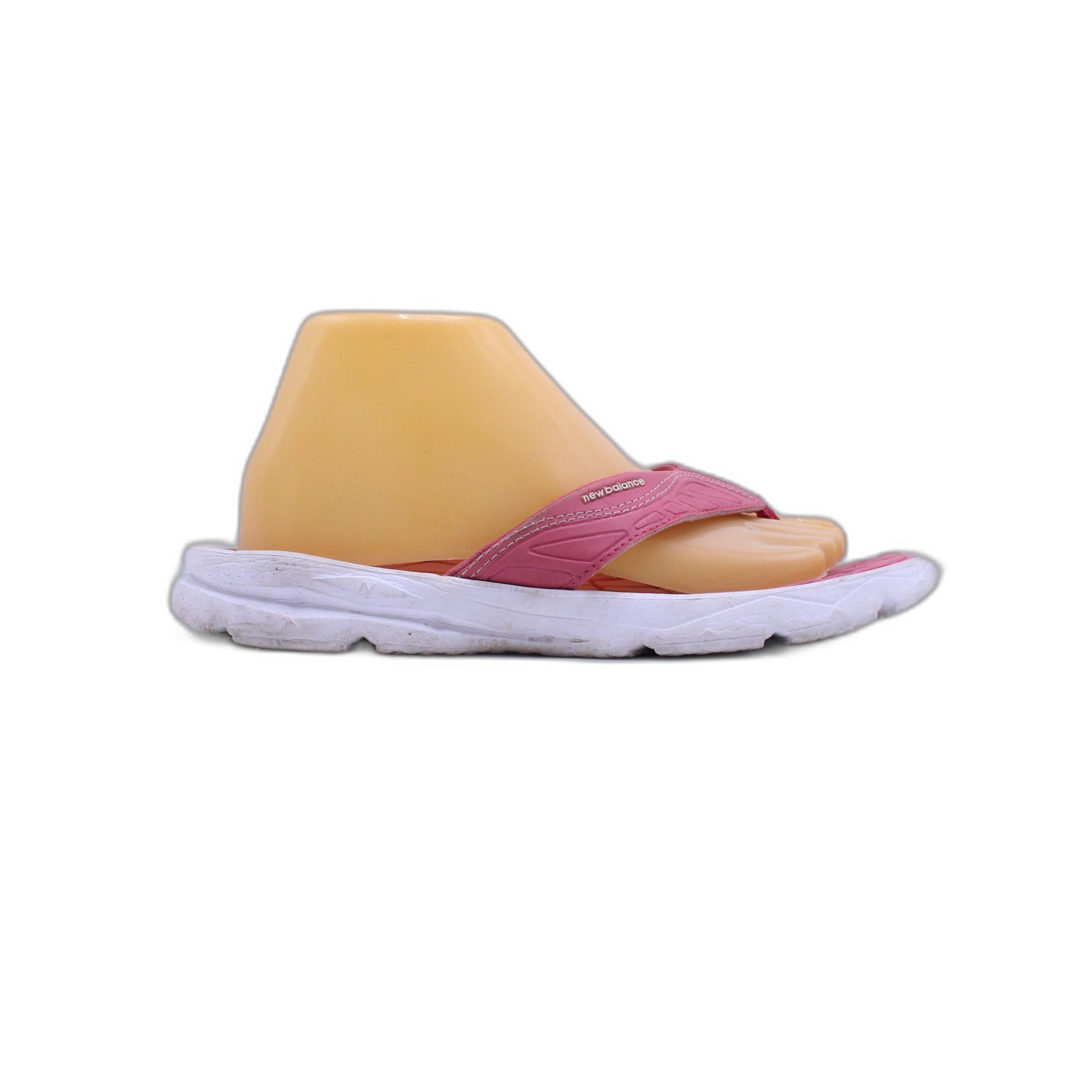 NEW BALANCE SLIPPER – SWAG KICKS
