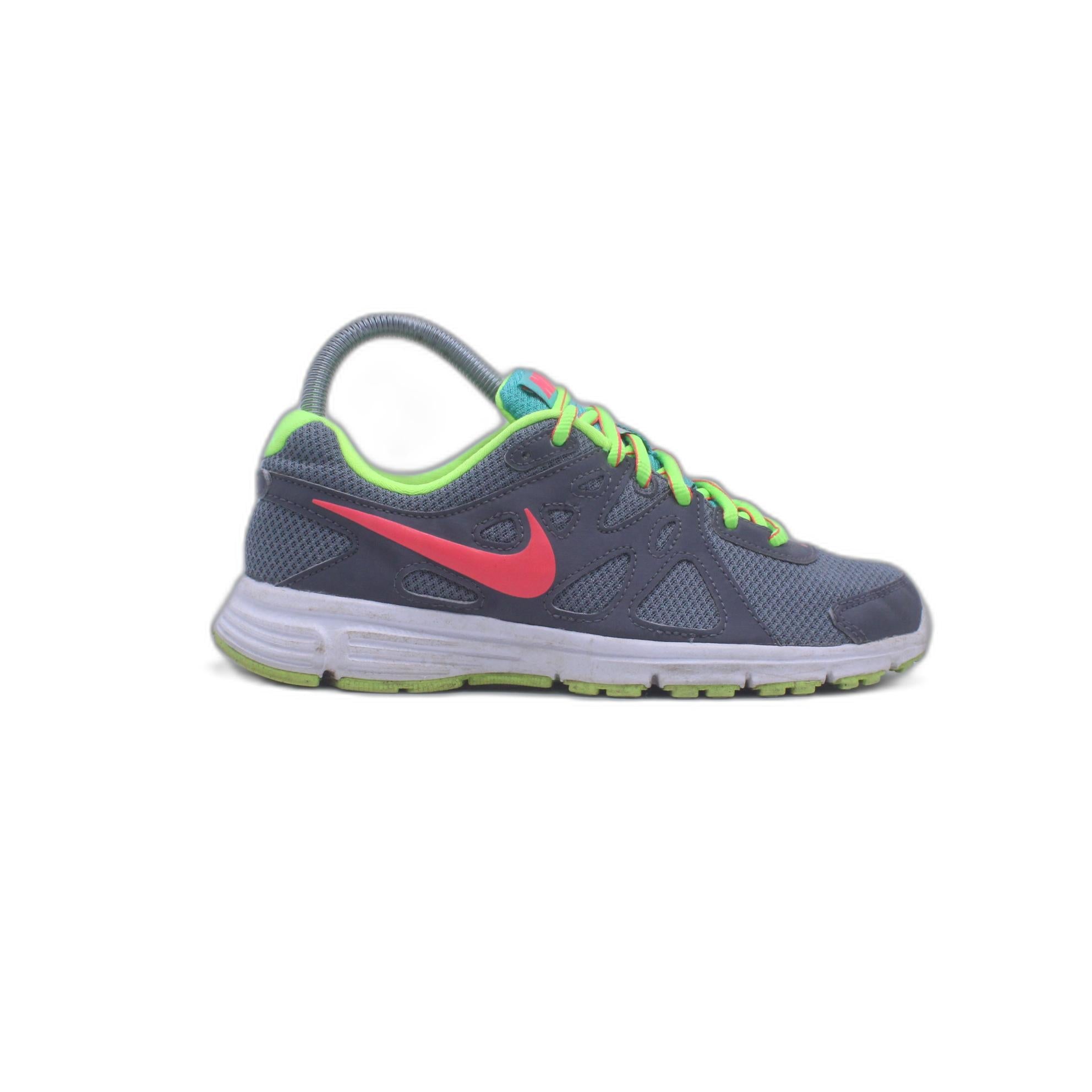 Nike Women's Revolution 2 Running Shoe – SWAG KICKS