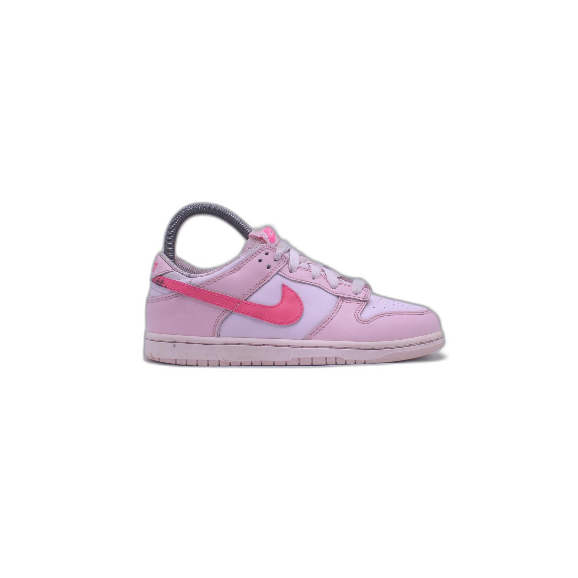 Nike Dunk “Triple Pink” Sneaker – SWAG KICKS