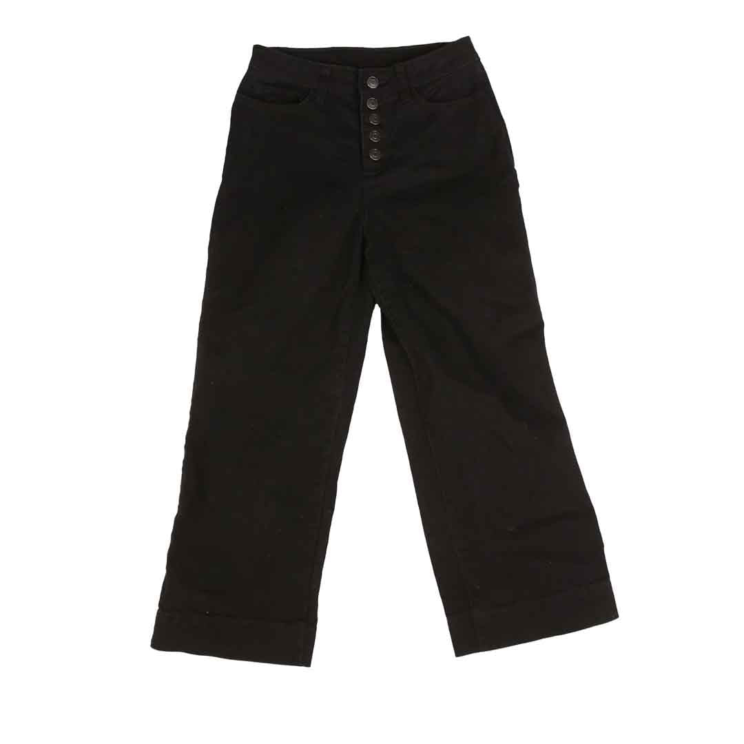 TIME AND TRUE BLACK DENIM CAPRI – SWAG KICKS