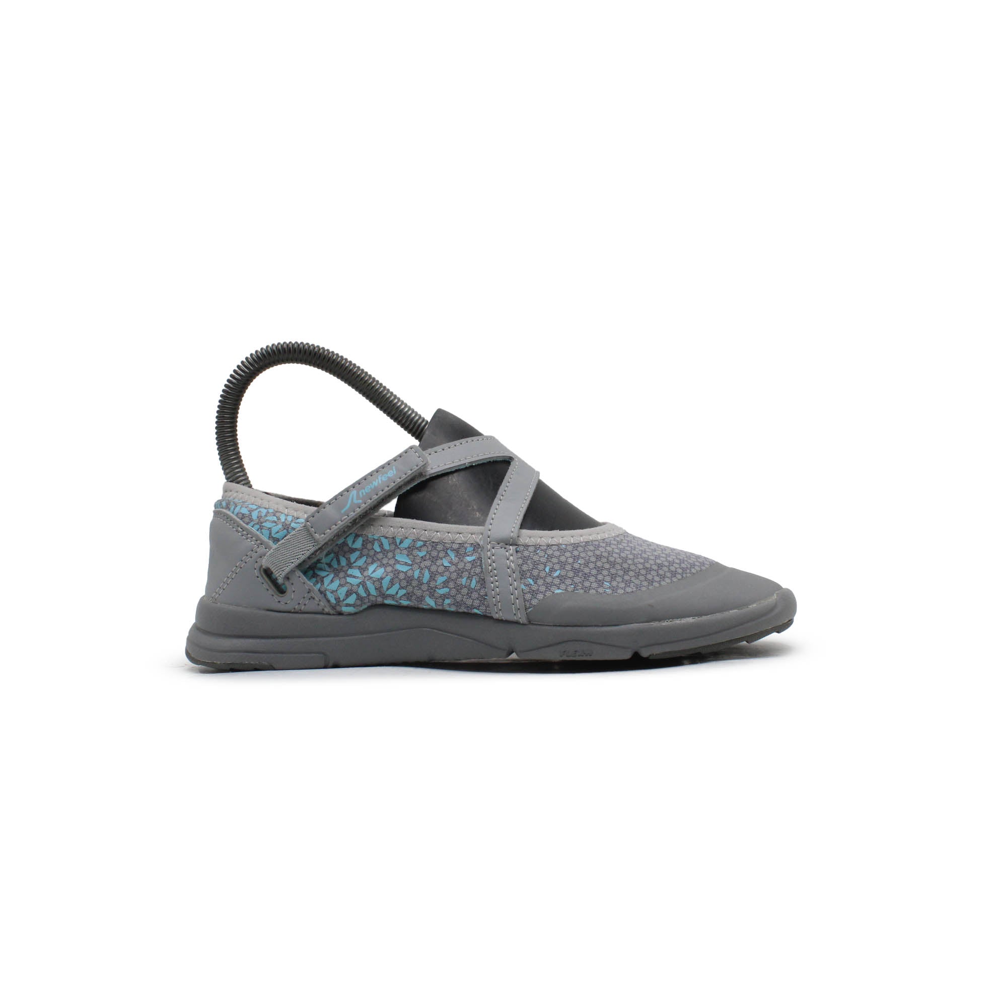 NEW FEEL WOMENS WALKING SHOE – SWAG KICKS