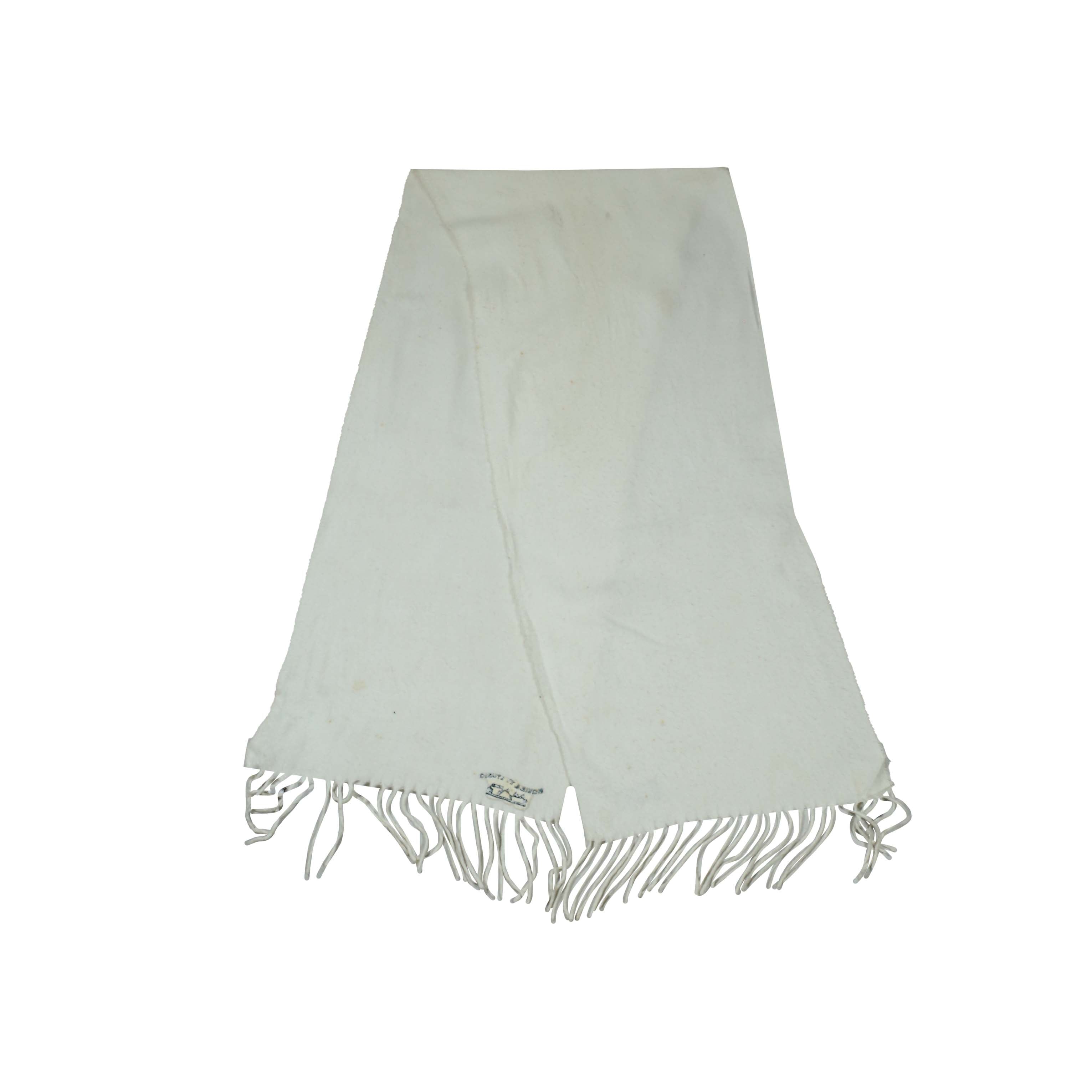 CLASSIC WHITE MUFFLER – SWAG KICKS